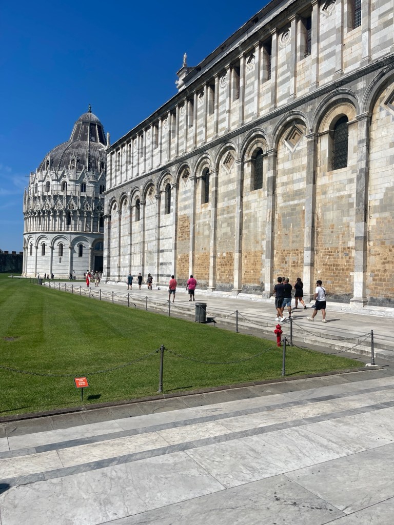 Leaning Tower of Pisa: The Tilt That Never Falls – My Photos & Quick ...